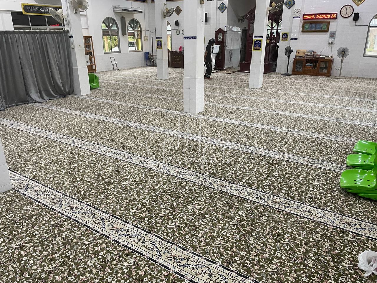 KARPET PREMIUM RAUDAH 1.5 MILLION WARNA HIJAU DI MASJID JAMEK PEKAN ...